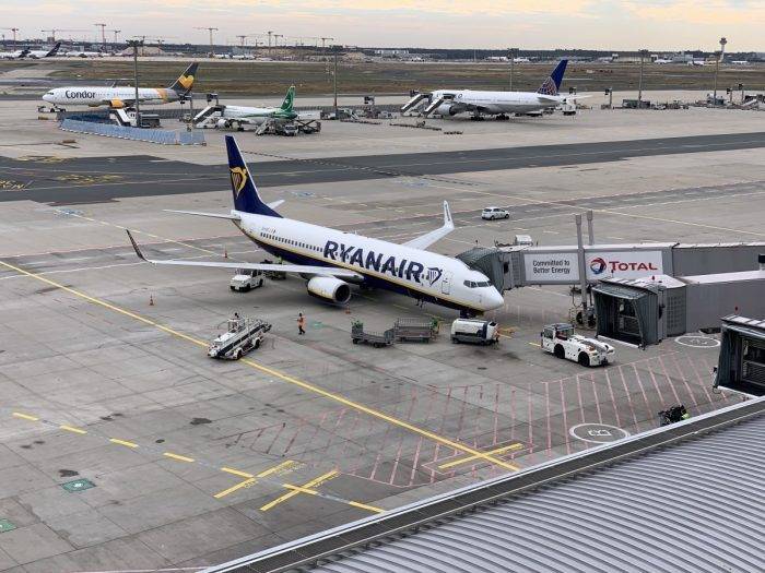 KLM Inaugurates Europe's First Automatic Jet Bridge
