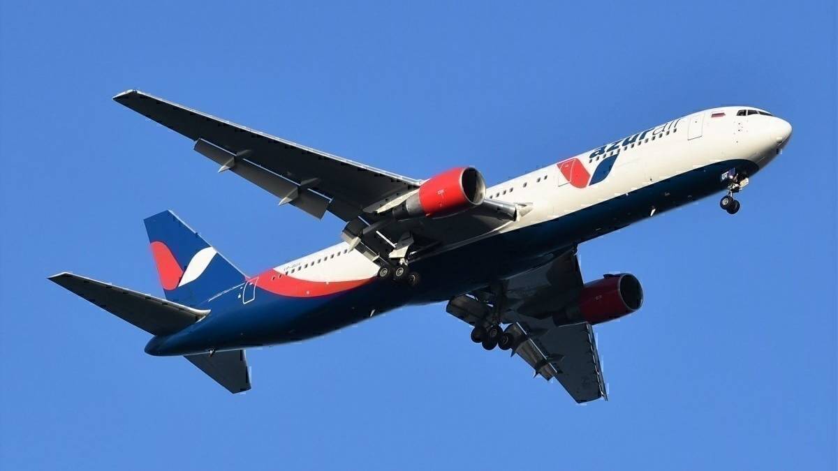 Azur Boeing 767 Evacuated As Main Gear Catches Fire