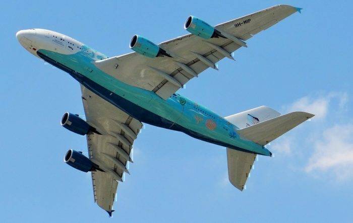 The World's Airbus A380 Routes - An Ultimate Guide