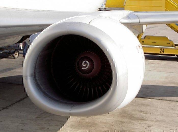 Norwegian Airlines Boeing 737 Engine Shut Down Over Norway