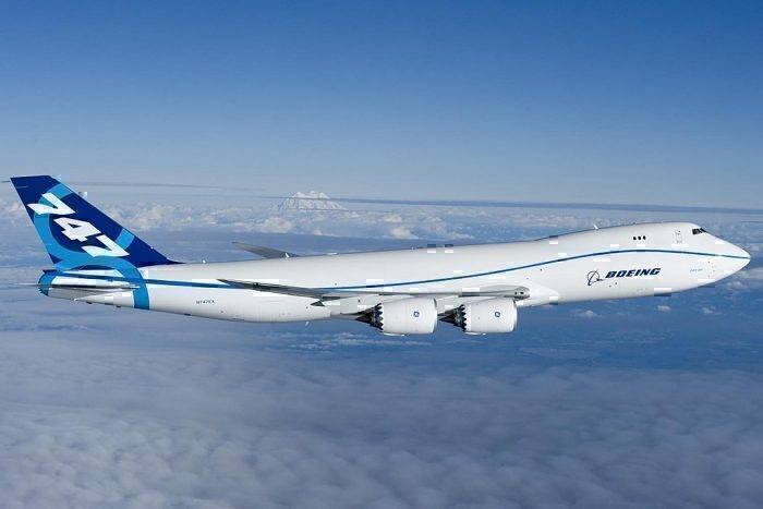 How Many Variants Of The Boeing 747 Have Been Made?