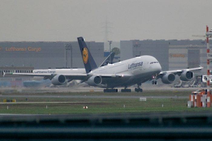 Lufthansa Airbus A380 Turns Back To Munich Over The Atlantic