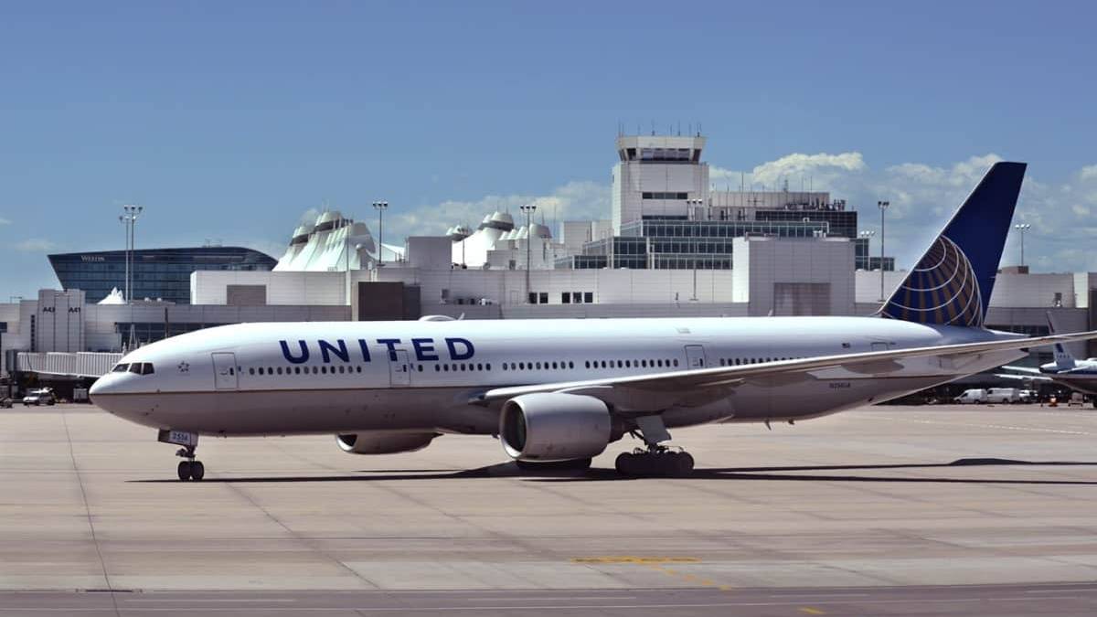 United Alters Rebooking Policy Following Distancing Backlash