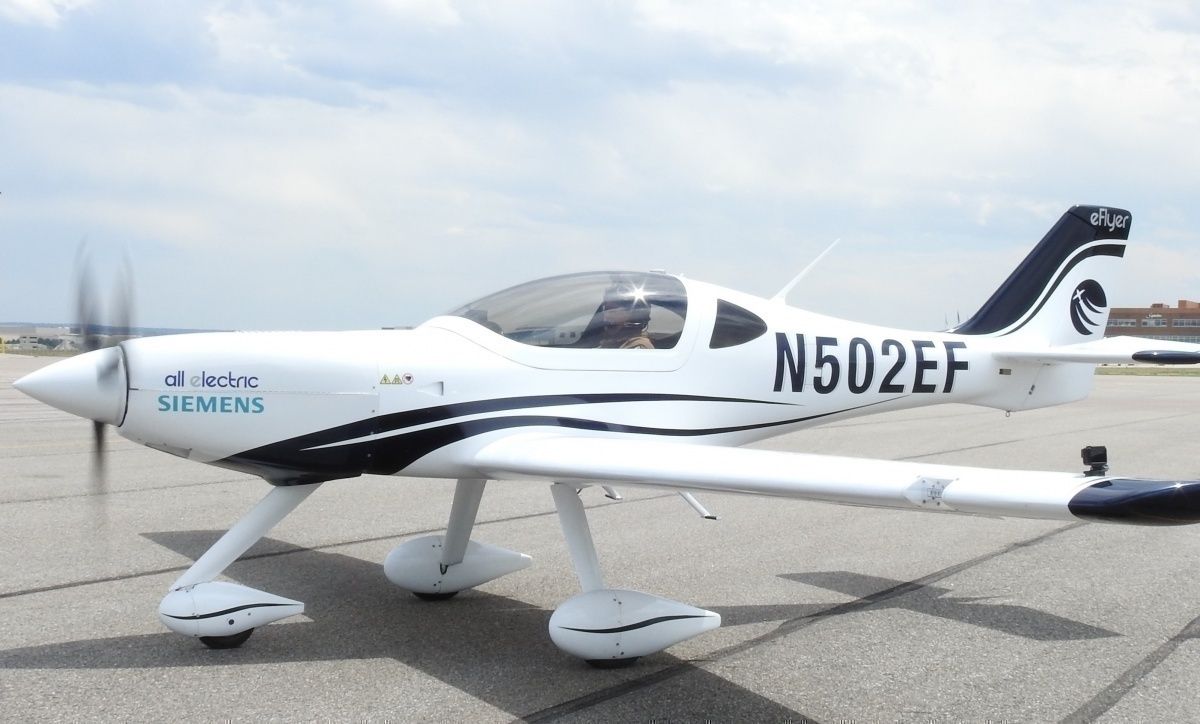 New Flight School For Women Wants To Tackle Pilot Shortage
