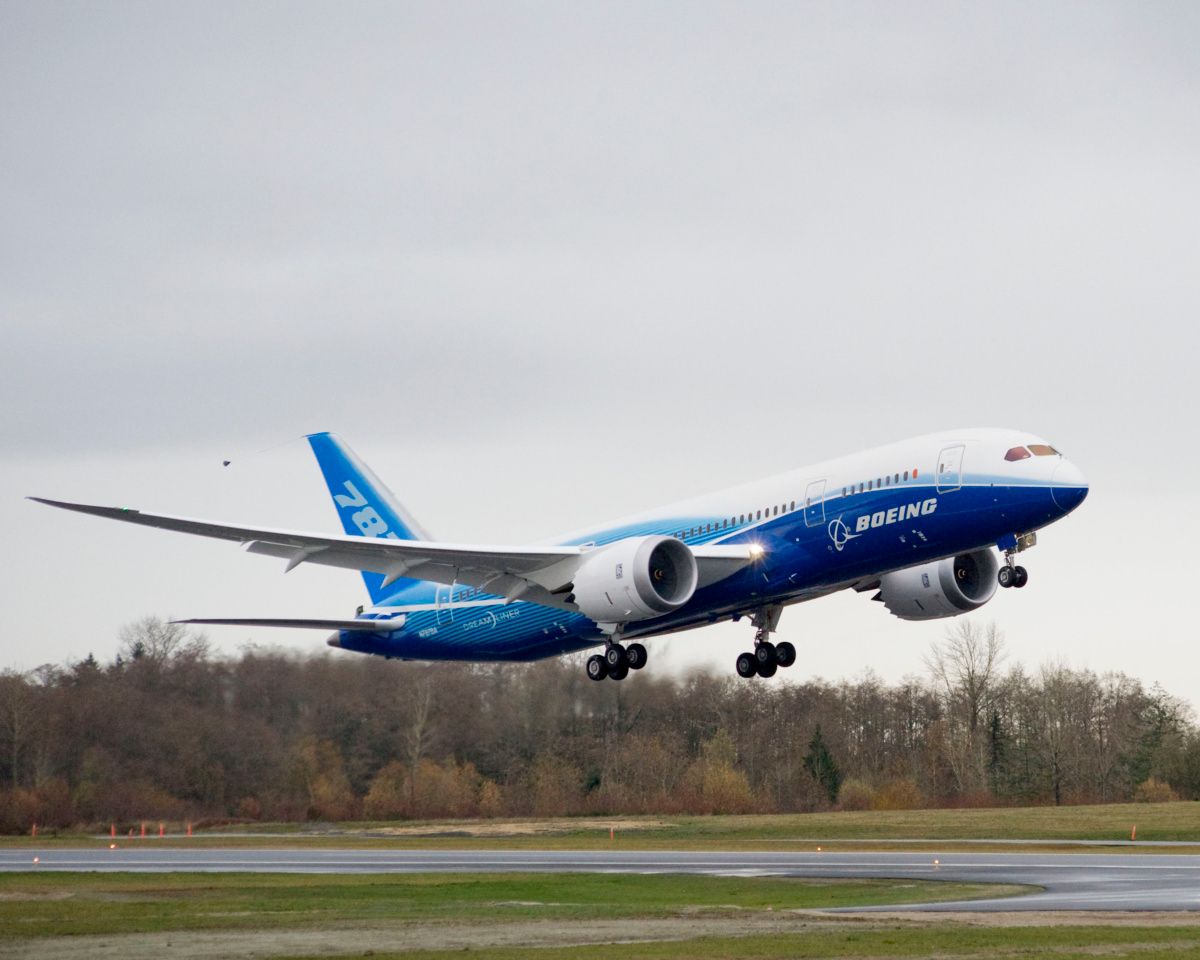What Are The Oldest Boeing 787s In Service?