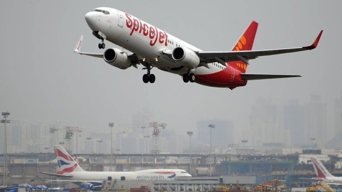 SpiceJet Picks Up Heathrow Slots Despite Owning No Widebodies