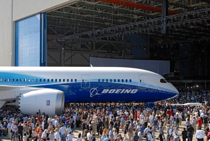 13 Years Ago Boeing Unveiled The 787 Dreamliner