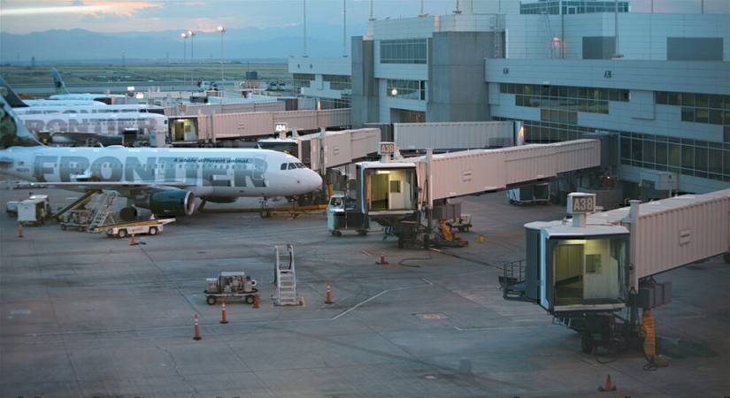 How Do Jet Bridges Work?