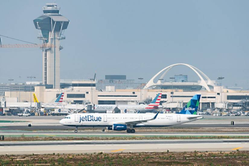 JetBlue Supports LaGuardia Perimeter Rule Despite American Partnership