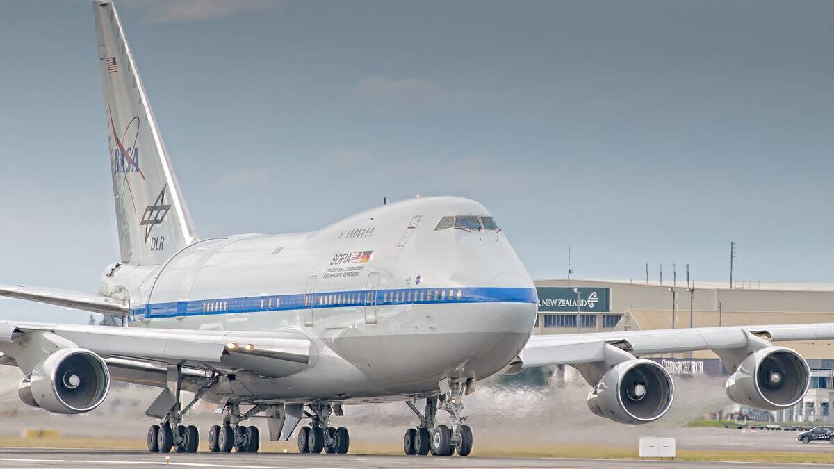 NASA's Boeing 747 Telescope Finds Water On The Moon