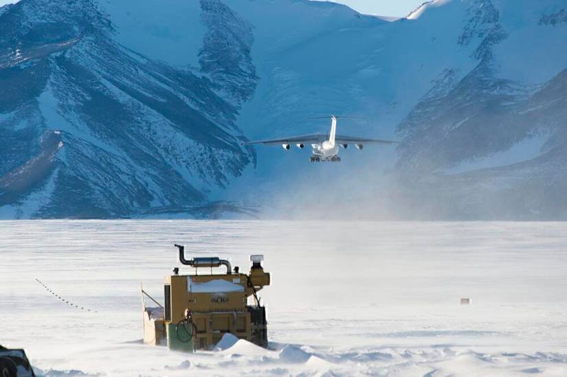 How Airbus A320s Land On Ice In Antarctica