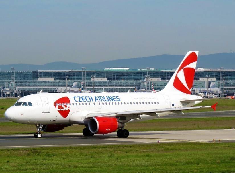 Czech Airlines Seeks Reorganization To Save Company