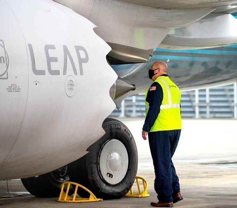 What Do Pilots Check On An Aircraft Before Flight?