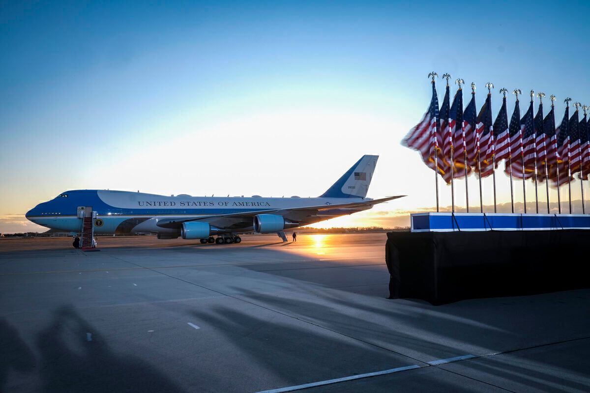 Trump Takes Final Air Force One Flight Ahead Of Inauguration