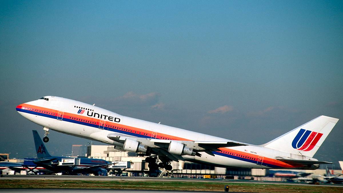 32 Years On - What Was Learned From United 811's Explosive Decompression