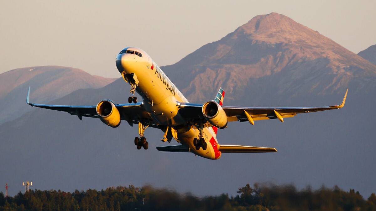 How Do Aircraft Flight Control Surfaces Work?