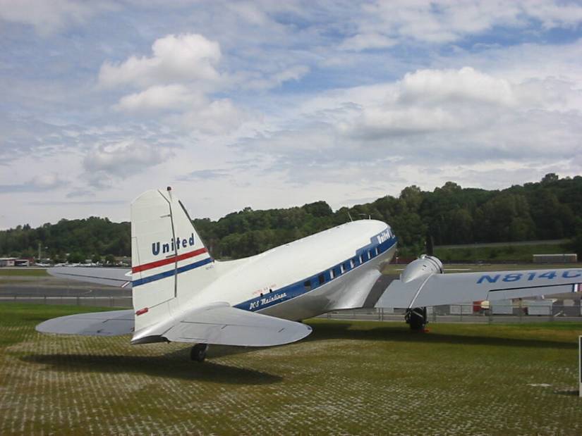 The History Of United Airlines' Livery