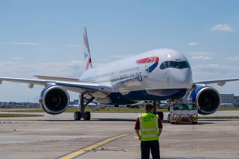 How To Identify The Different Commercial Aircraft
