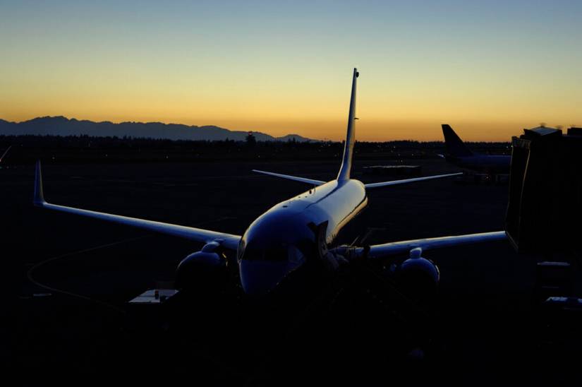FlyEgypt Boeing 737 4 Main Tires Burst On Extreme Hard Landing