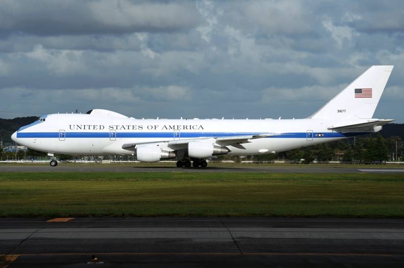 America's "Doomsday" Modified Boeing 747 Flies To Base Near Area 51