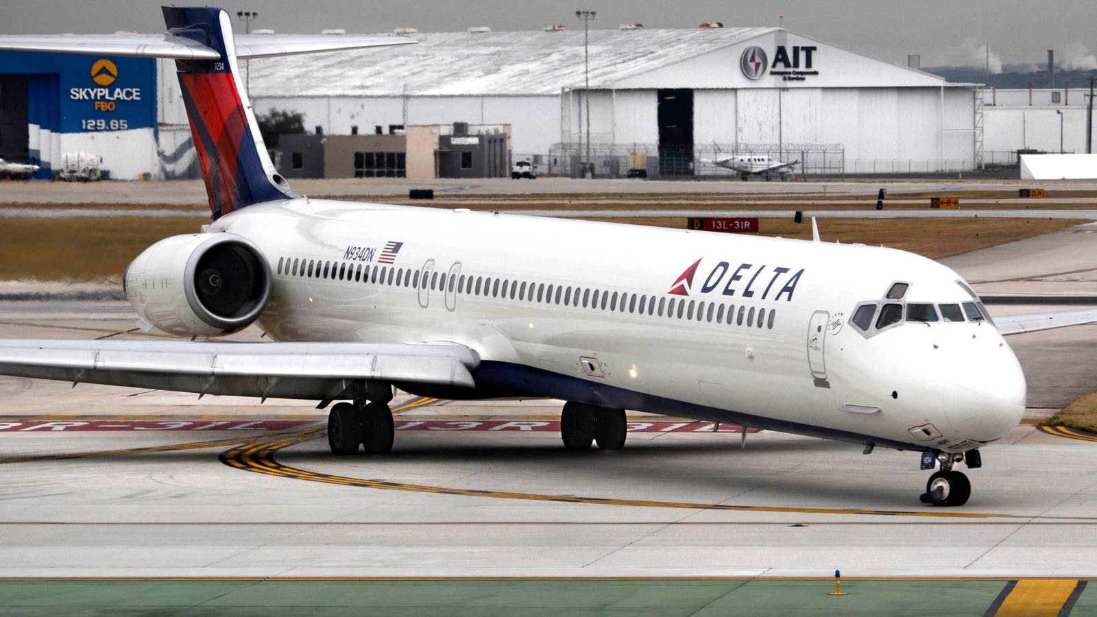 What Happened To Delta Air Lines' MD-90s?
