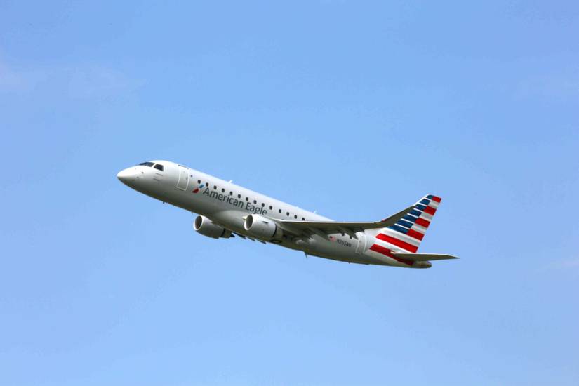 Envoy Embraer E175 Involved In Chicago Area Balloon Strike