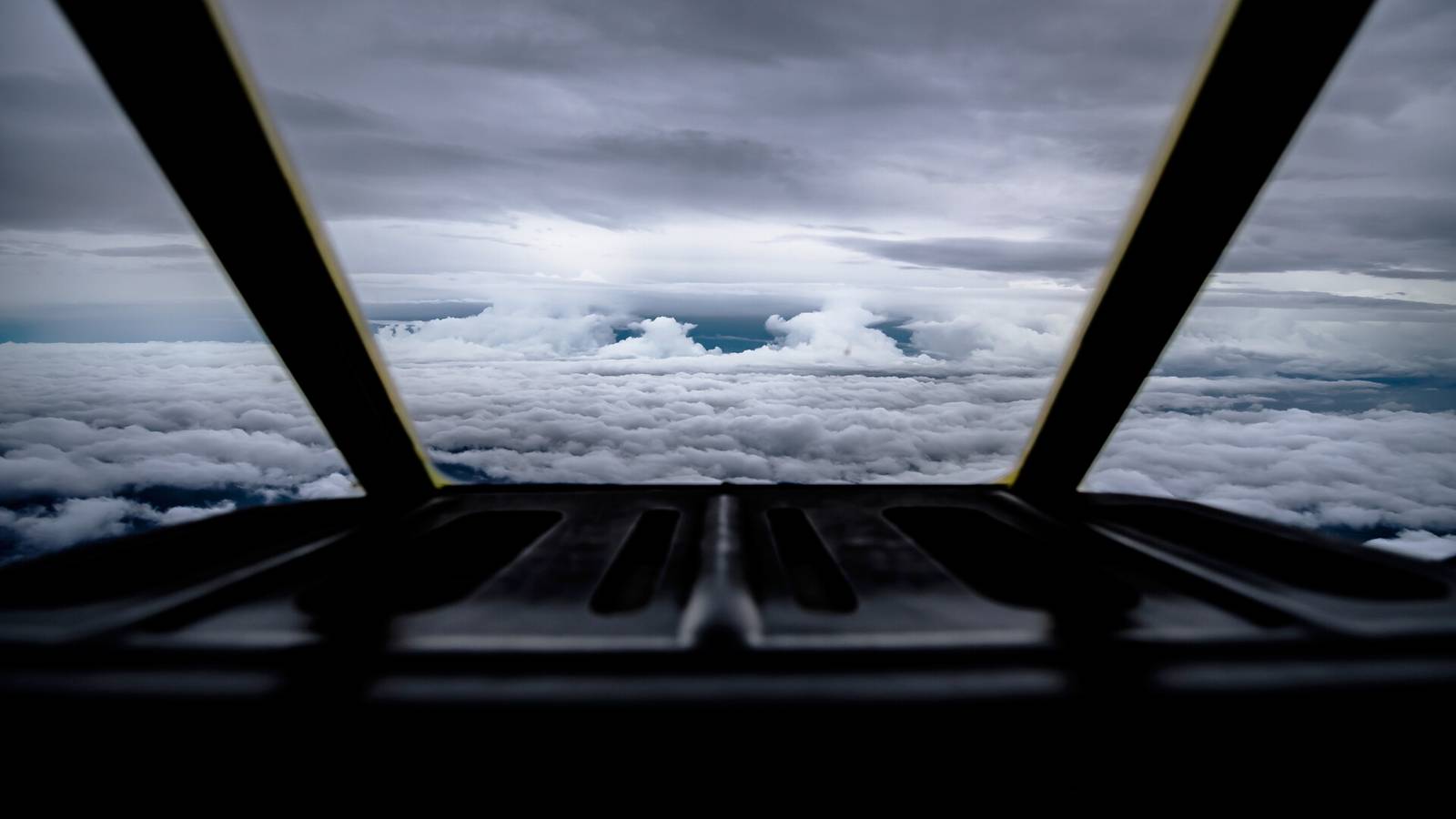 Why Commercial Planes Could, But Rarely Do Fly Over Hurricanes