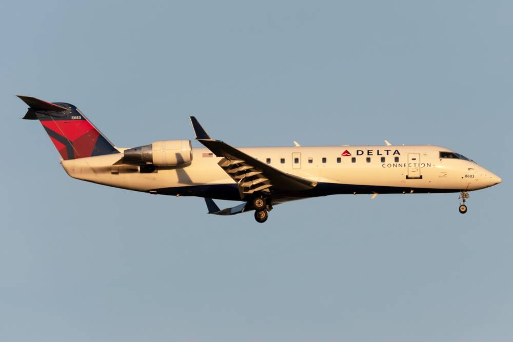 Today The USA Has 1,301 Flights By Single-Class 50-Seat Regional Jets