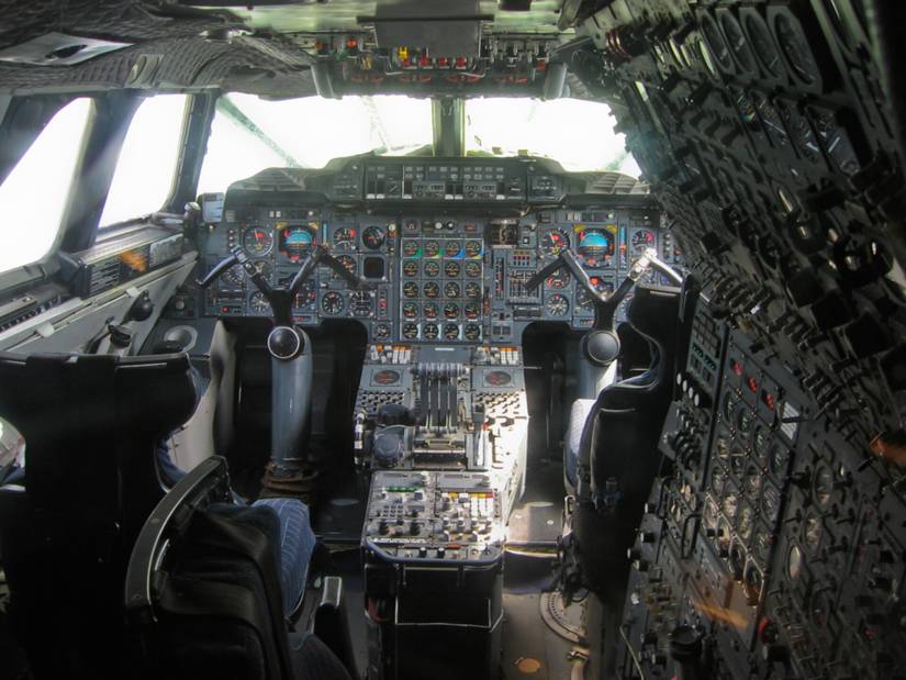 Why Was The Concorde Cockpit So Complex?