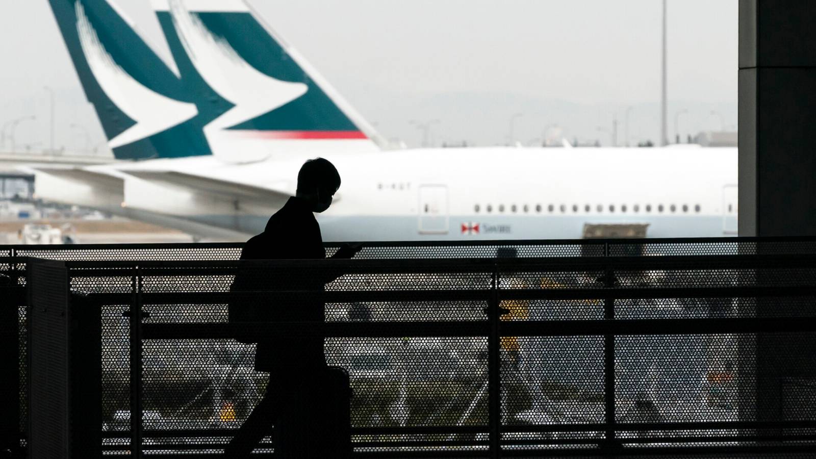 Poor Passenger Numbers Continue To Hamper Cathay Pacific