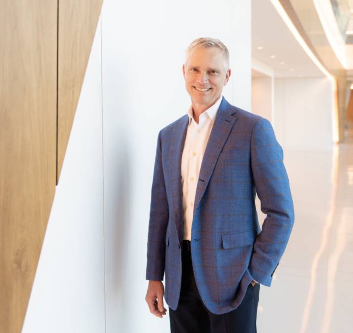 American Airlines CEO Robert Isom Is On Thin Ice