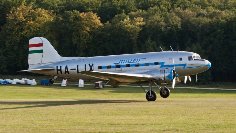 Soviet DC-3: The Story Of The Lisunov Li-2
