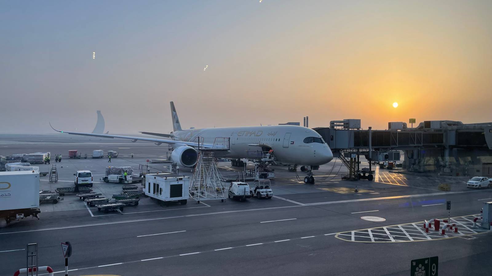 Etihad’s Airbus A350 Makes Debut With All New Business Class