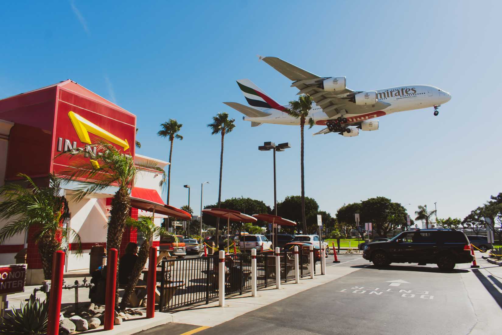 Why Is The In-N-Out Burger Near LAX A Must Visit?