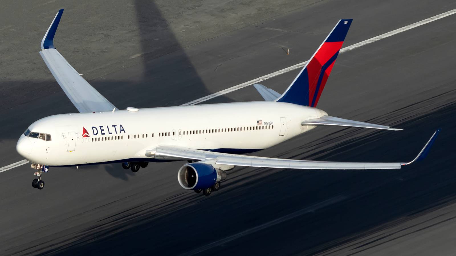 Delta Air Lines Boeing 767-300 Suffers Damage From Hailstorm