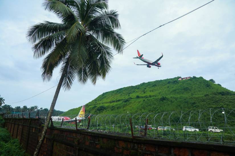Tabletop Runway At India’s Kozhikode Airport Gets Safety Recommendations