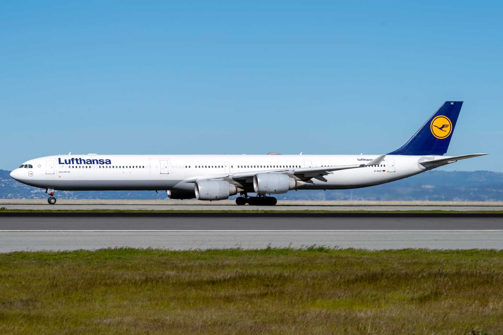 Why Does Lufthansa Still Fly The Airbus A340?