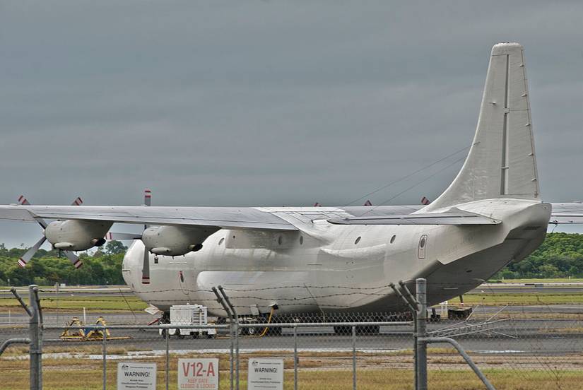 Rare Turboprop Freighter - The Story Of The Short Belfast