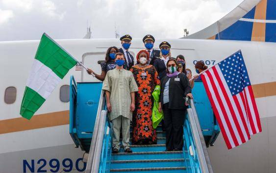 NTSB Investigating Sudden Movement Of United Airlines Boeing 787 Dreamliner In Nigeria Injuring ...
