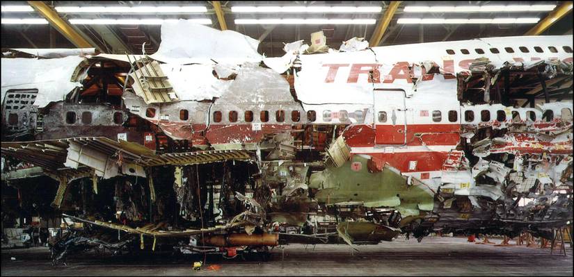 Reconstructed Boeing 747: The Crash Of TWA Flight 800
