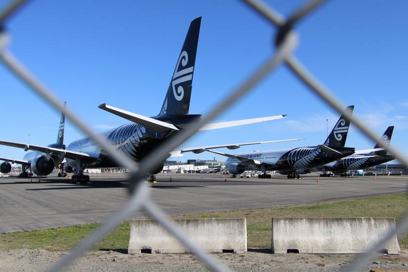 How To Identify The Different Commercial Aircraft