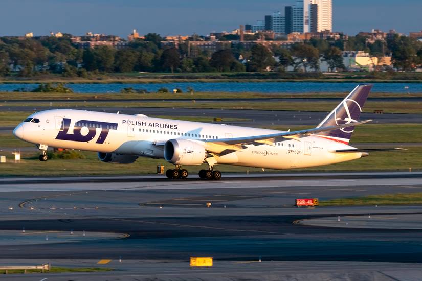 LOT Polish Moves New York JFK Flights To Terminal 1