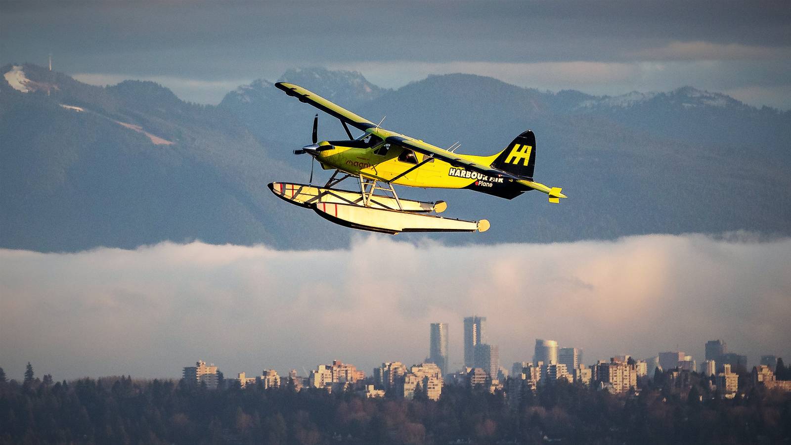 Cool: Harbour Air Completes 72km Electric Seaplane Flight