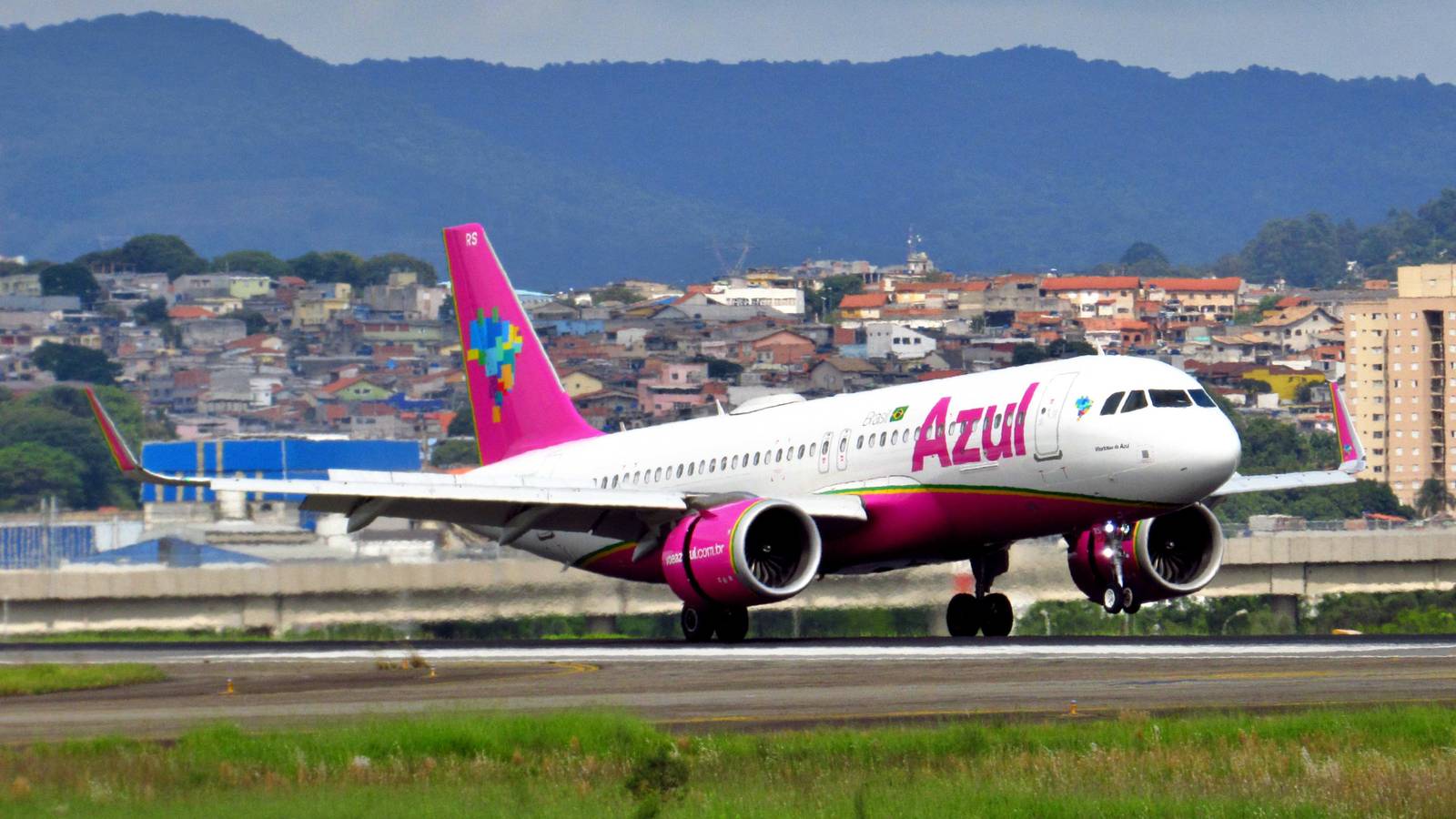 Azul Announces New International Routes To The US & Uruguay