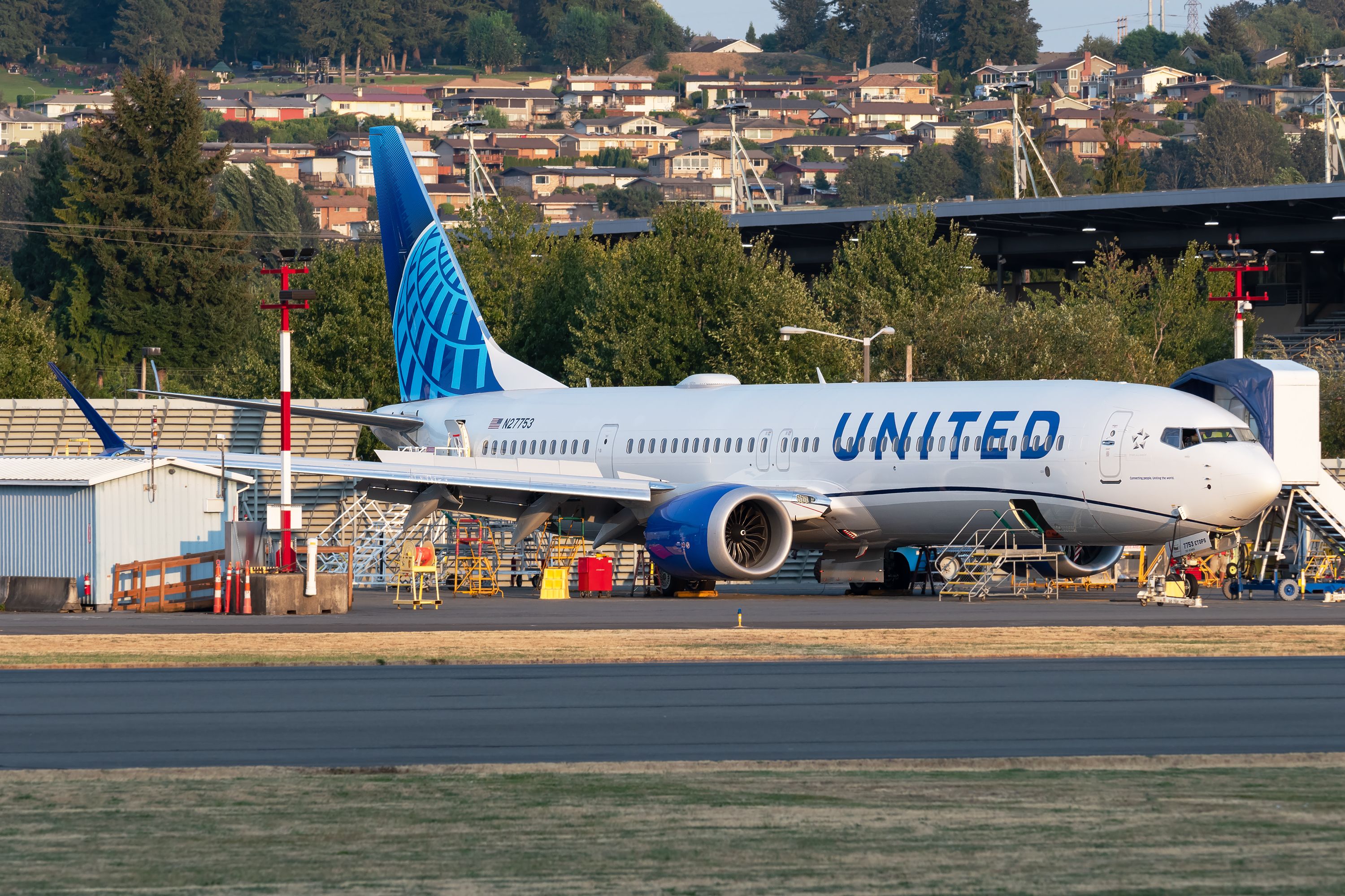 United Airlines' 1st Boeing 737 MAX 10 Is Spotted In Seattle