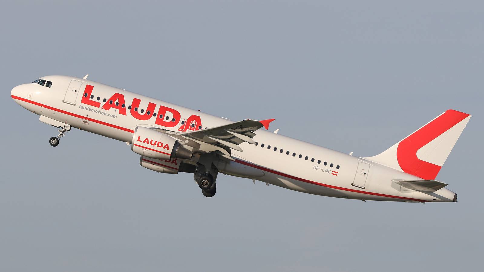 Ryanair Extends Airbus A320 Leases In Favour Of All Boeing Fleet