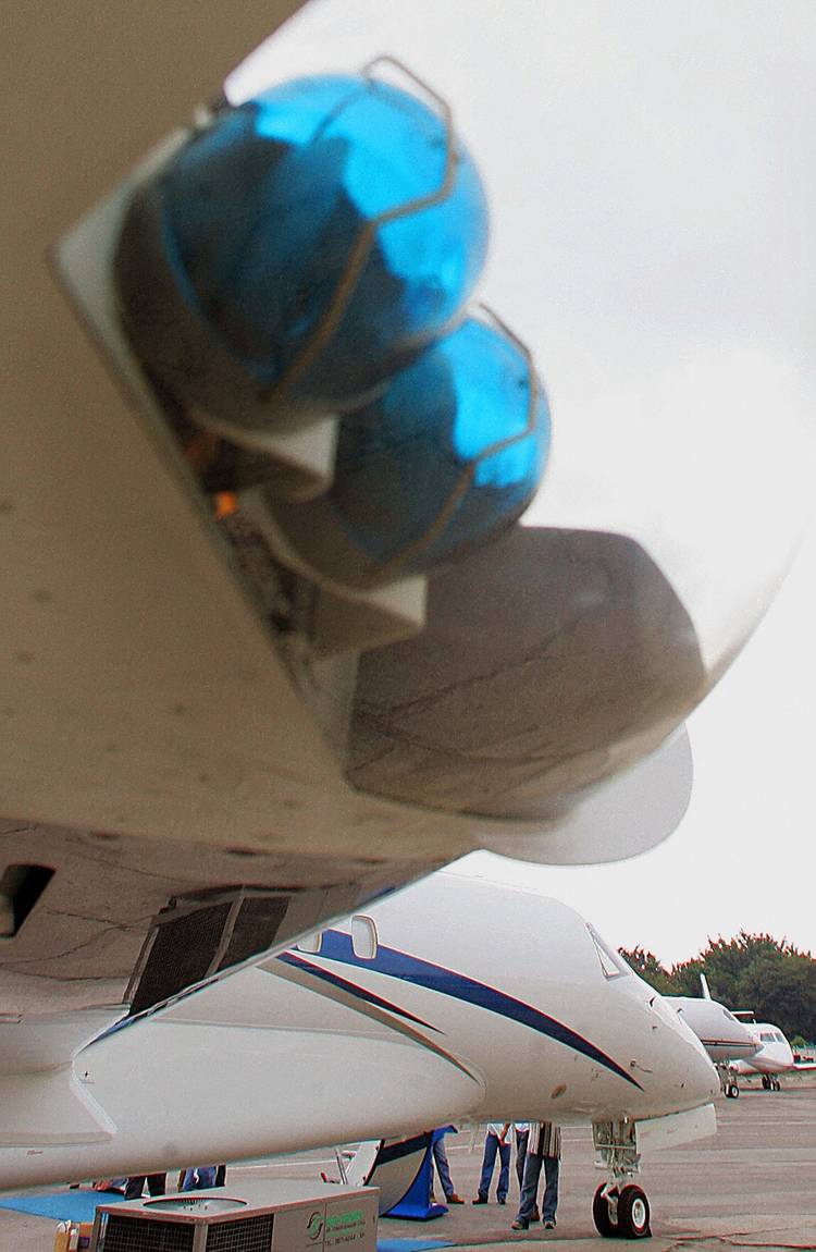What Each Light Means On An Aircraft's Fuselage