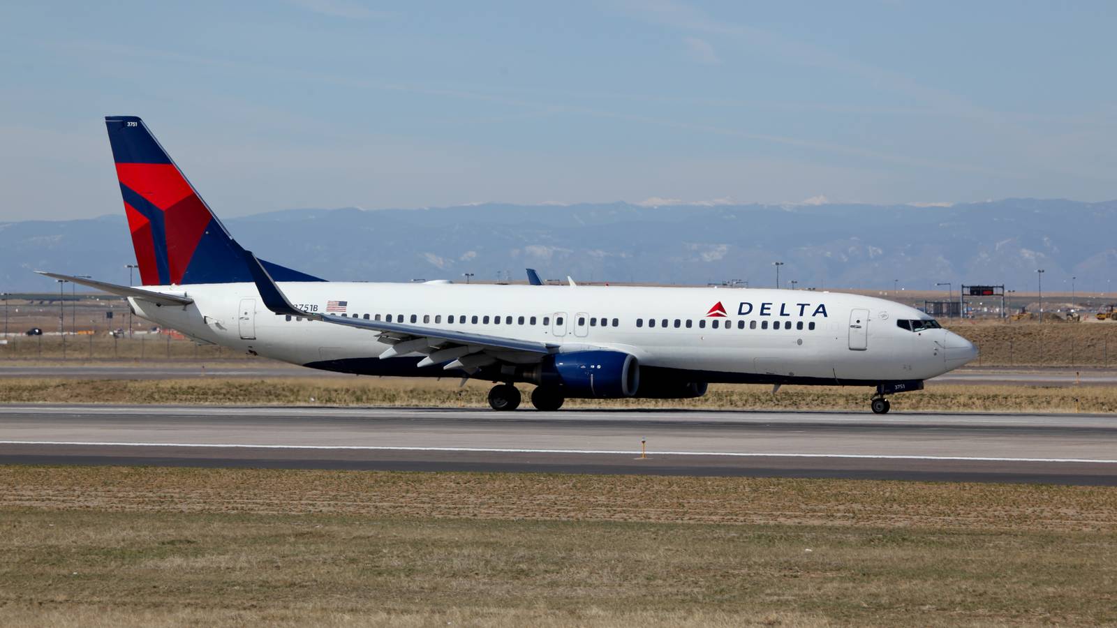 Delta Air Lines Tests Dual Jetbridge Boarding In Cincinnati