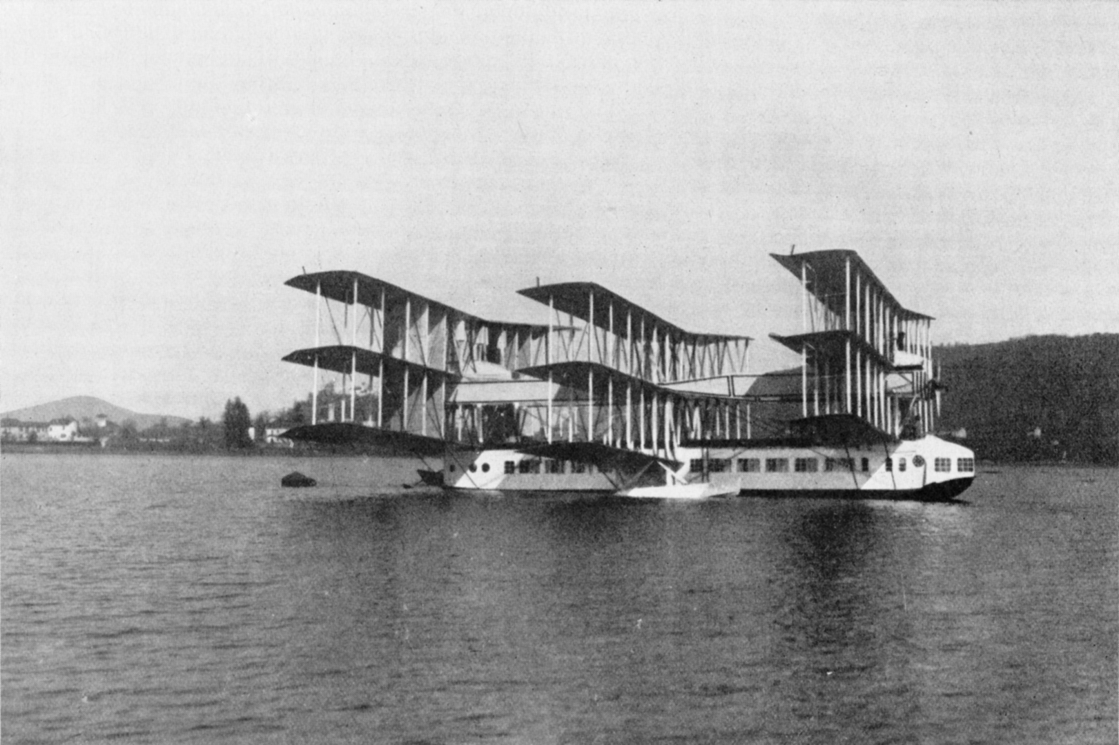 The Caproni Ca.60: Italy's Failed Floating Triplane