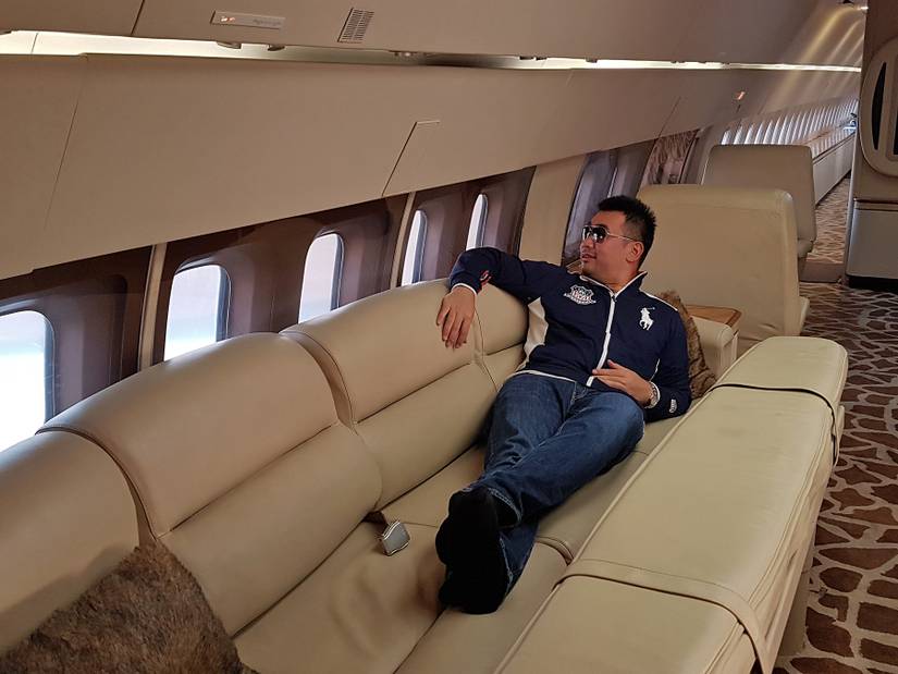 From Planespotter To Top Vlogger - The Story Of Sam Chui’s Success